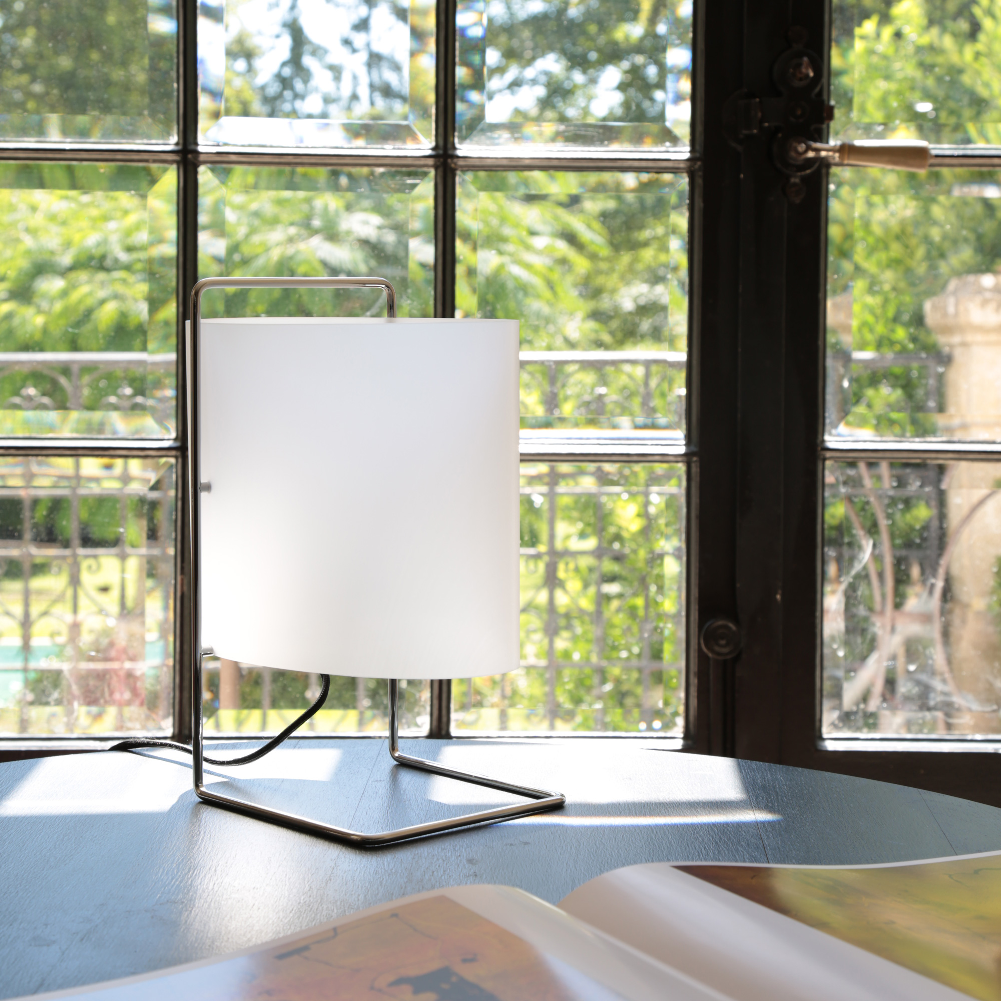 LAMP 1021 - Disderot